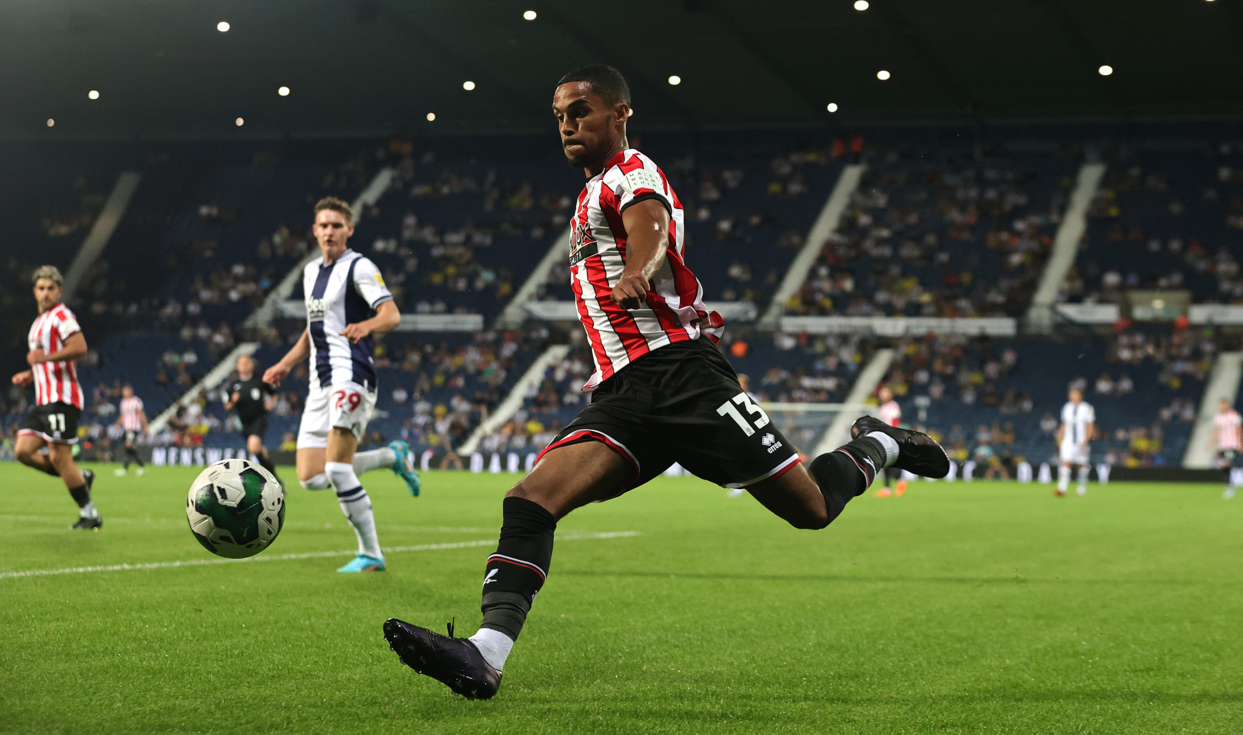 Max Lowe flying for Sheffield United after Nottingham Forest loan