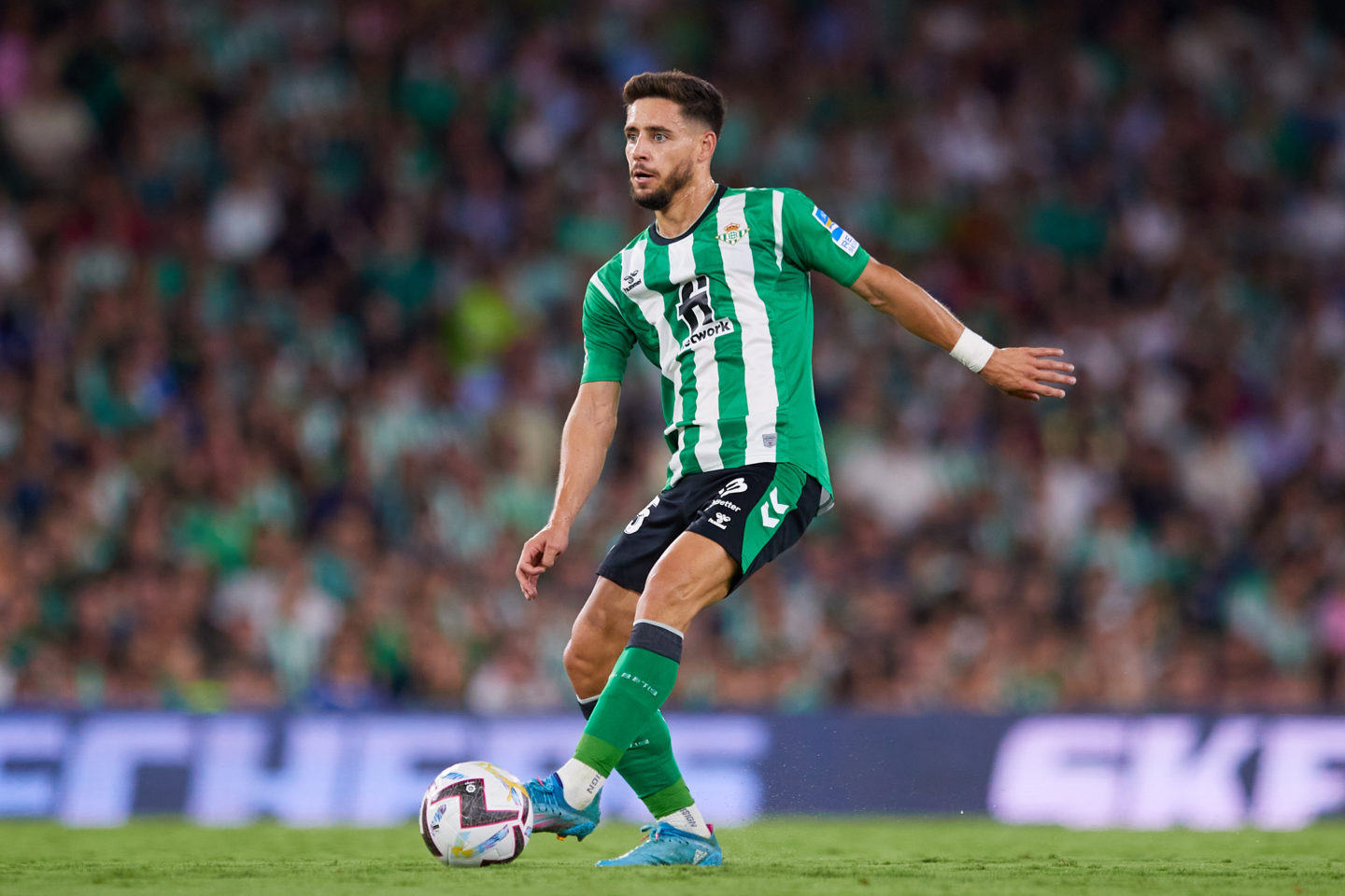 Report: Forest-linked Alex Moreno edging closer to Premier League move