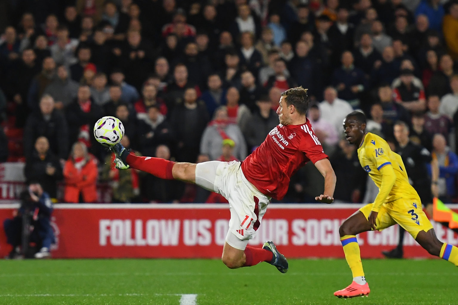 23-touch Nottingham Forest star makes Troy Deeney’s TOTW after ‘making ...
