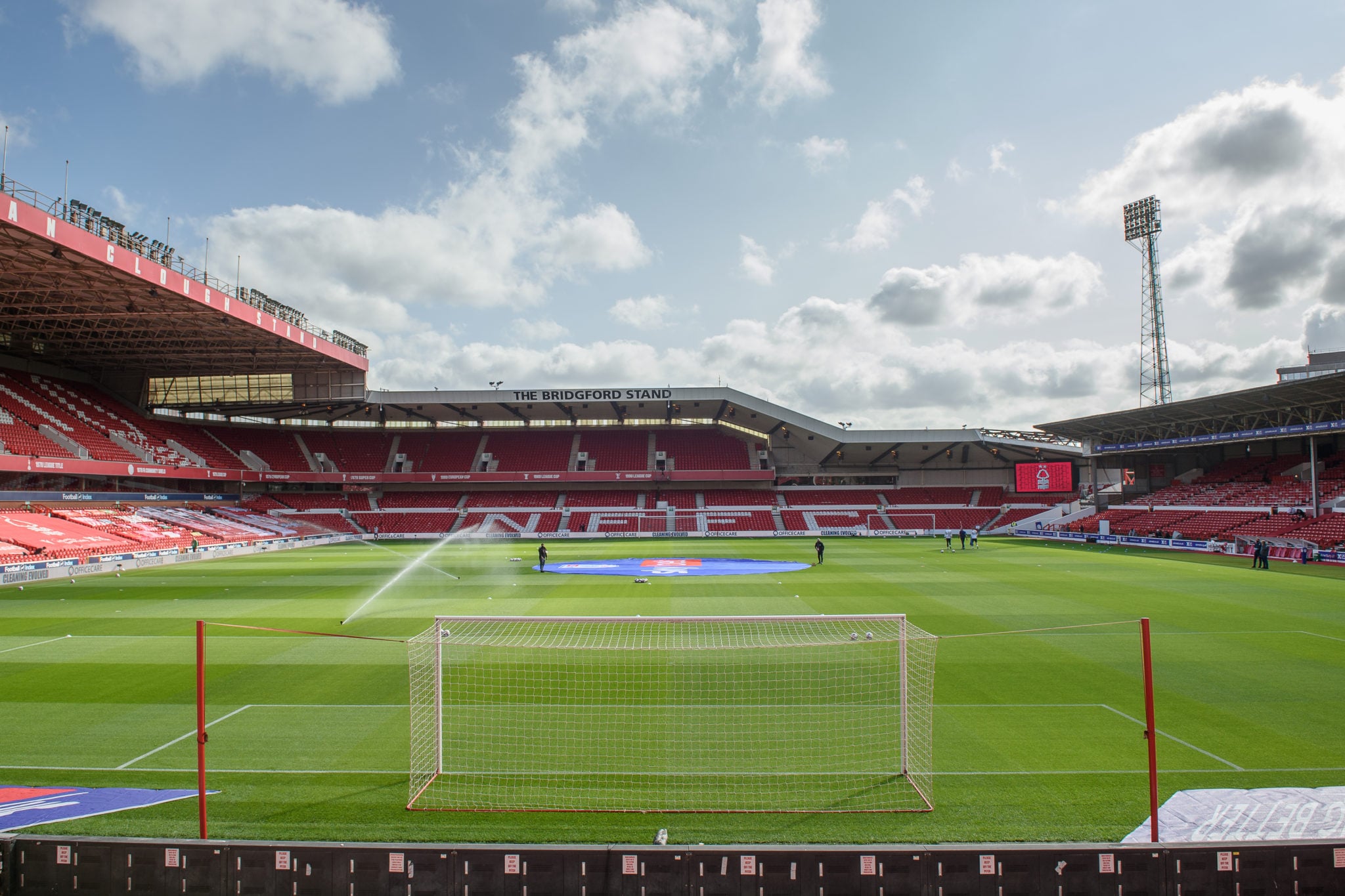 Striker who cares deeply about Nottingham Forest could now sign for ...